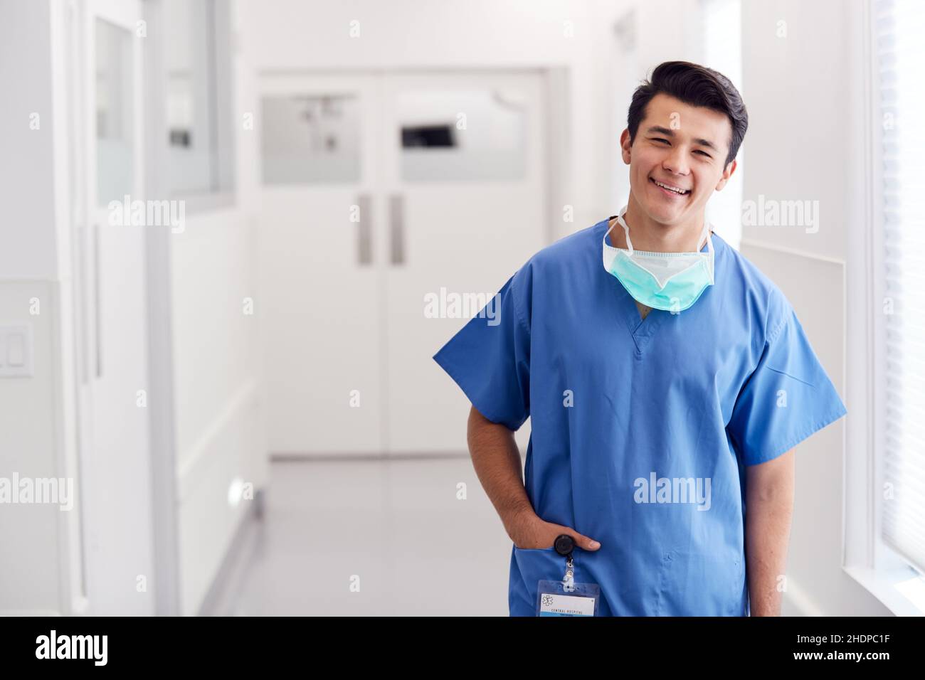 surgeon, dress code, mouth and nose protection, surgeons, dress codes ...