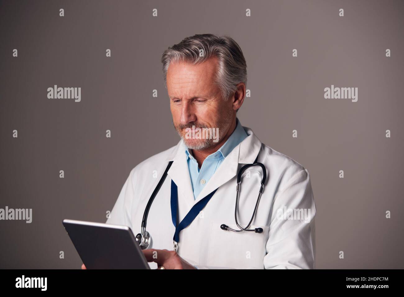 reading, doctor, portrait, read, reading a book, reading something, to ...