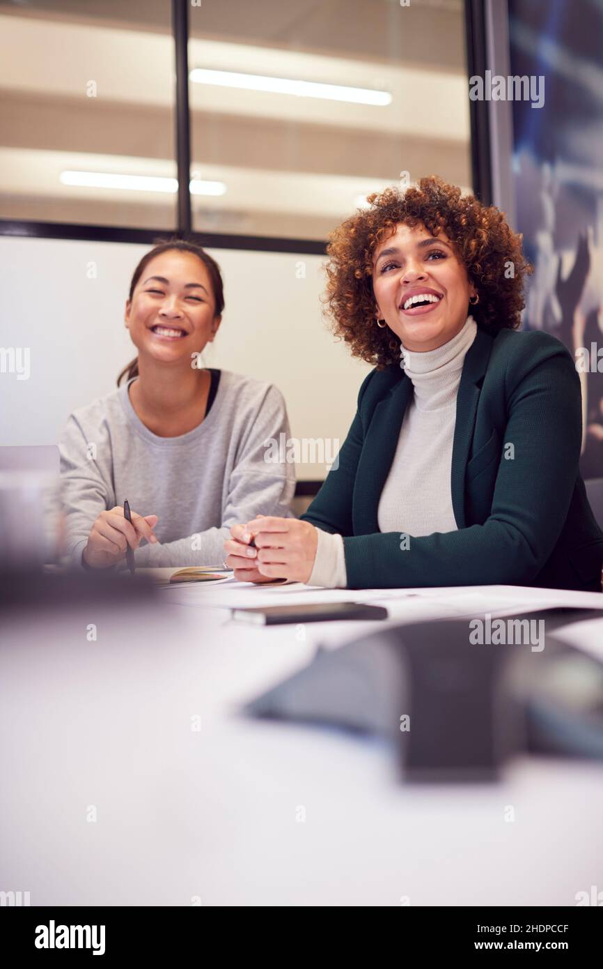 listening, presentation, organized group, listener, presentations ...