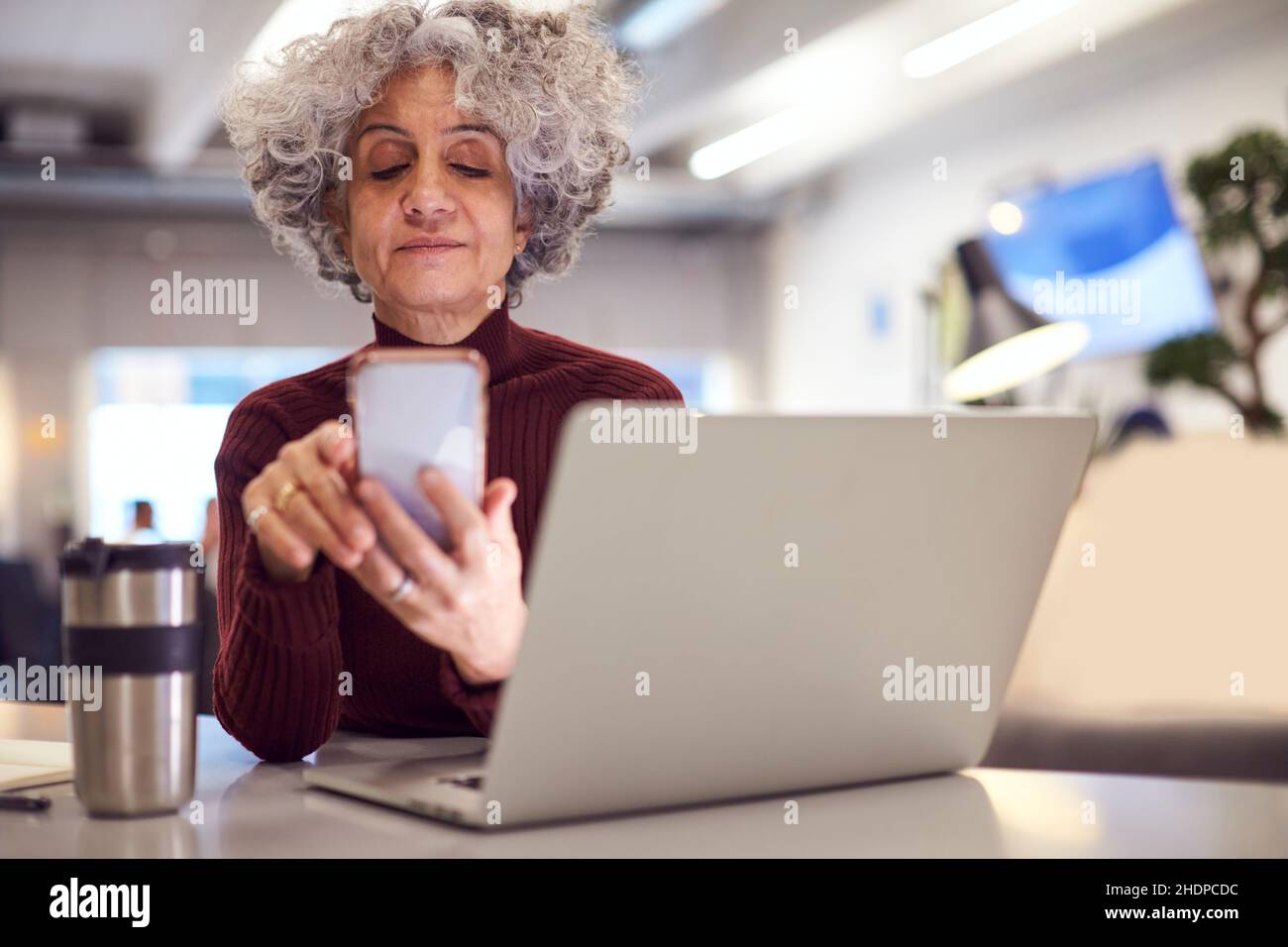 break, workplace, employees, smart phone, breaks, rest, resting ...