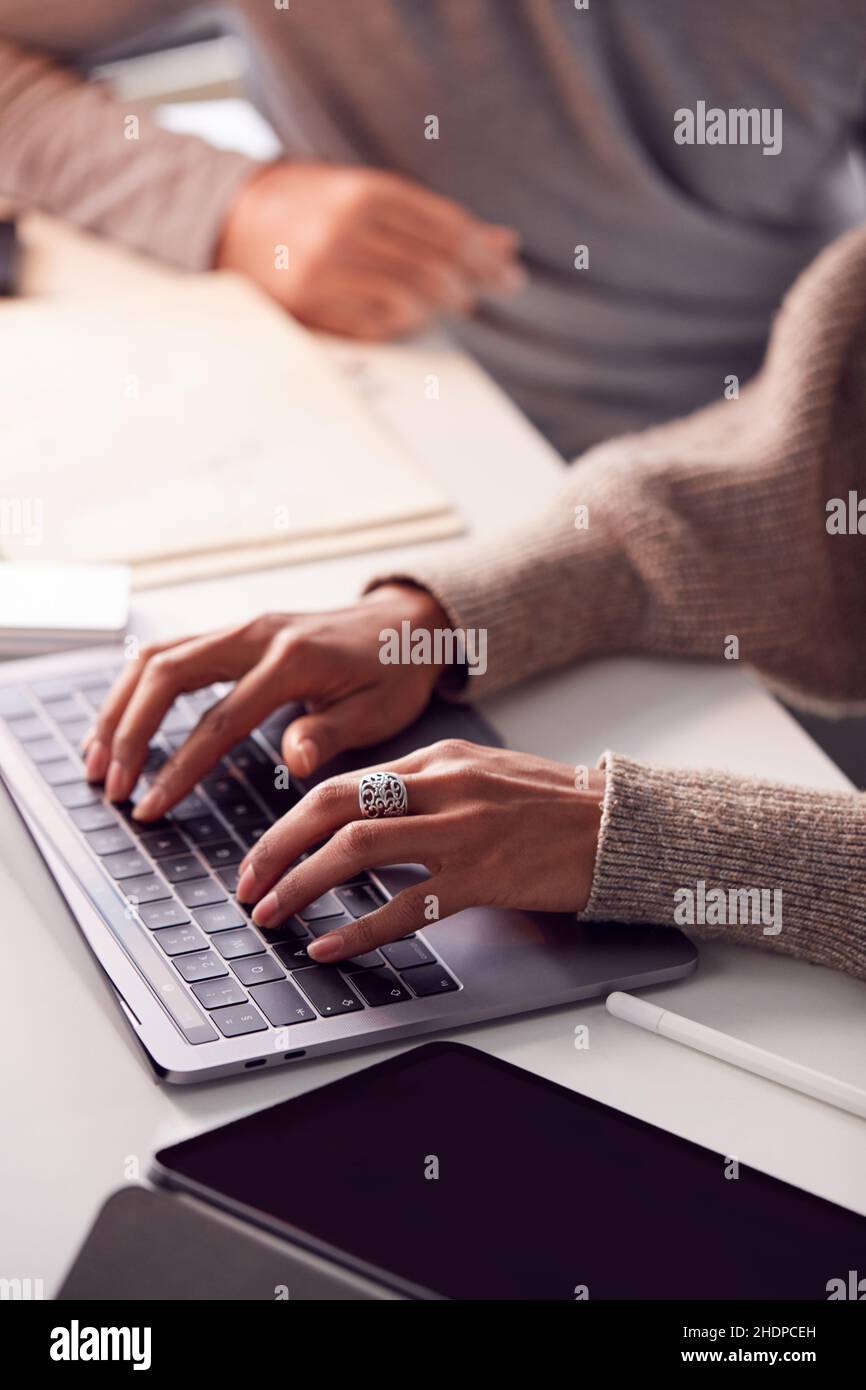 typing, laptop, workplace, stenographer, computer, computers, laptops ...