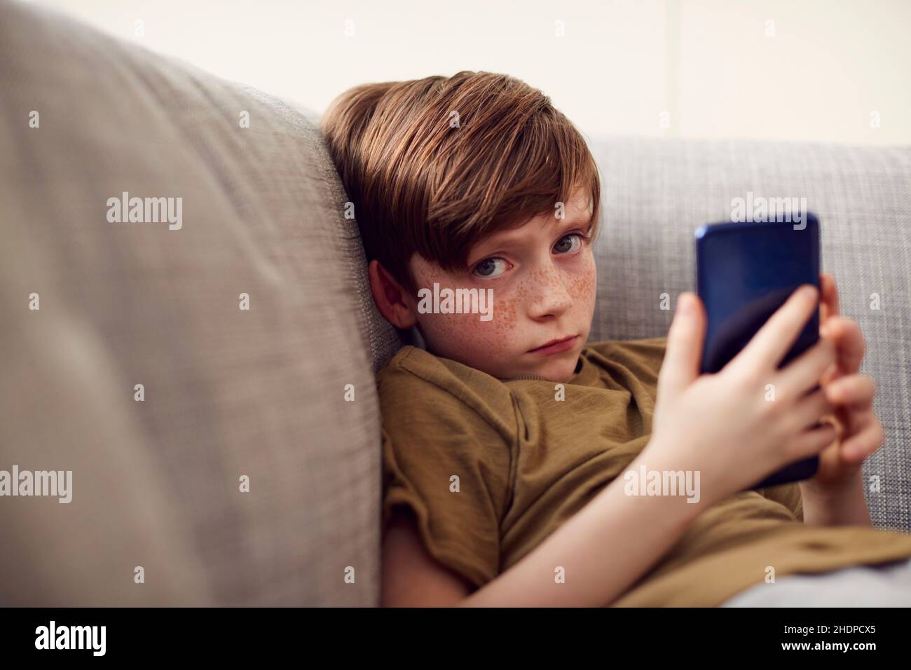 boy, home, sad, smart phone, boys, homes, sads, smart phones ...