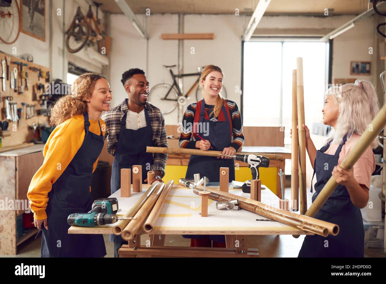 team, workshop, bicycle frame, teams, workshops, bicycle frames Stock Photo - Alamy