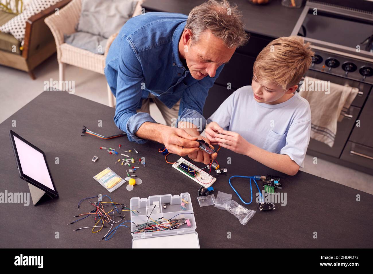 grandson, grandfather, technology, education, robot, modle kit ...