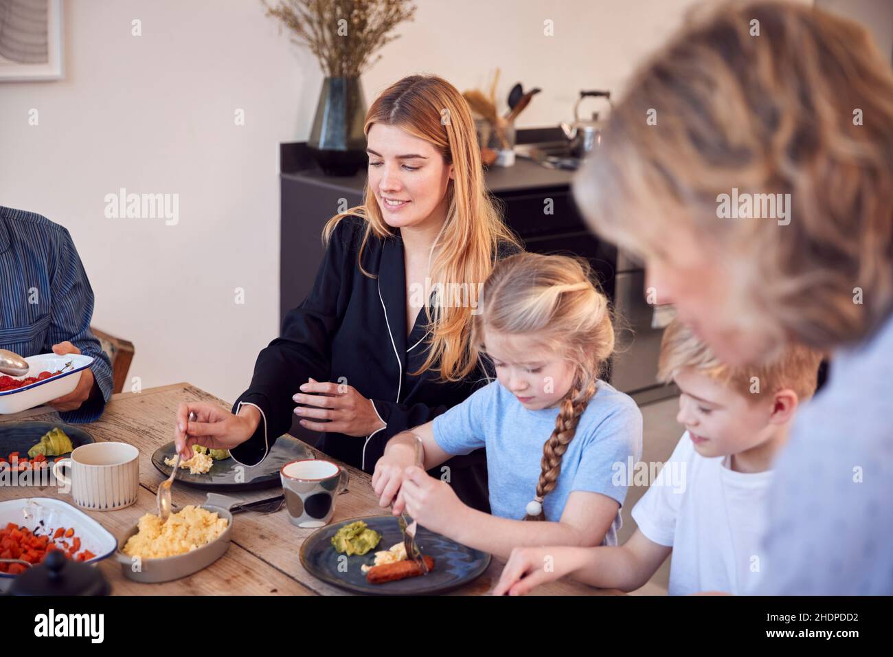 eating, home, family, grandparent, brunch, eat, homes, families ...