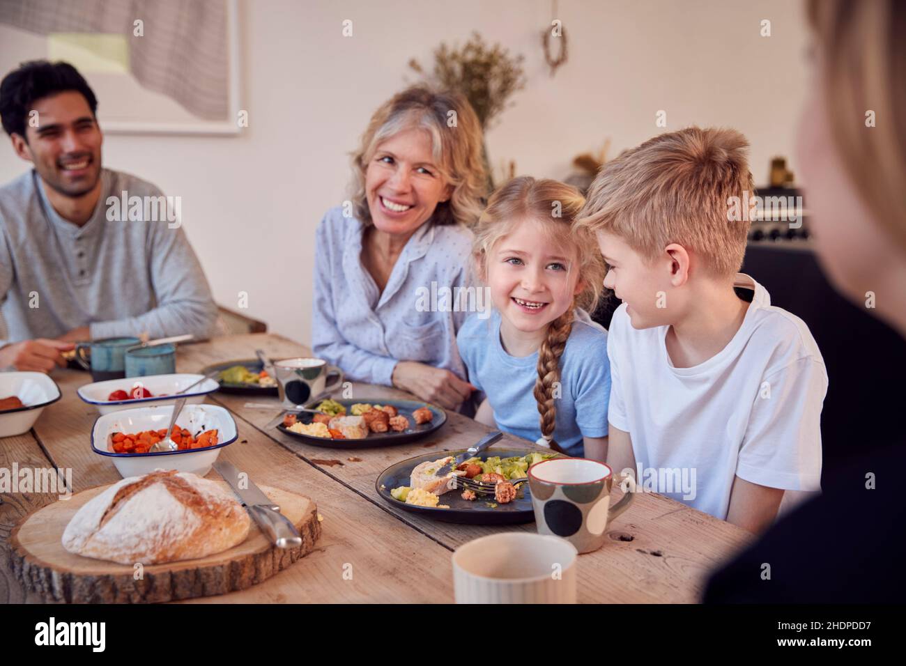 home, meal, family, together, brunch, homes, meals, families, togethers ...