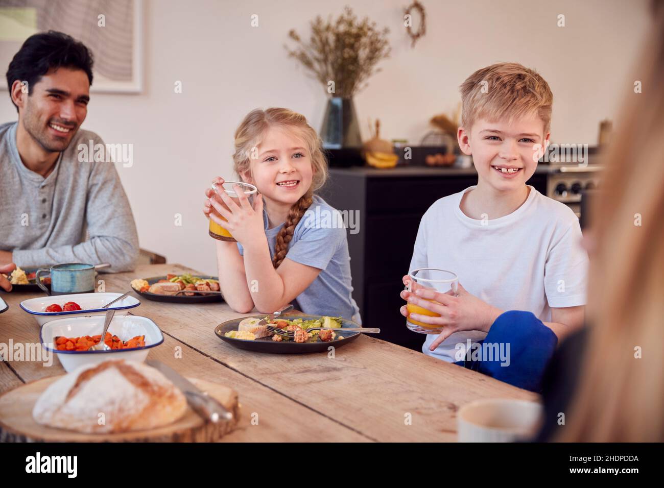 home, family, family life, brunch, homes, families, family lifes ...
