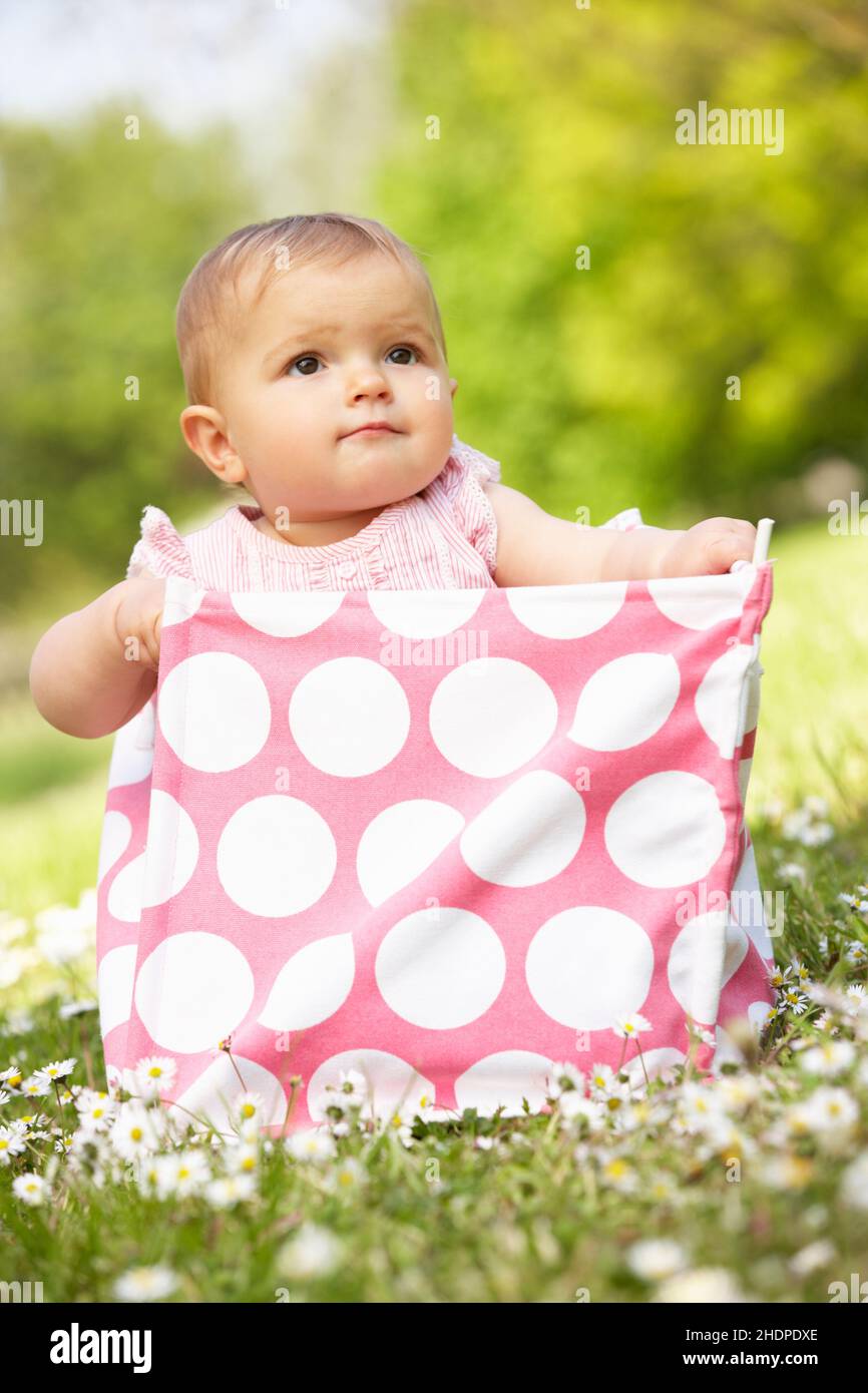 Summer babe hi-res stock photography and images - Alamy