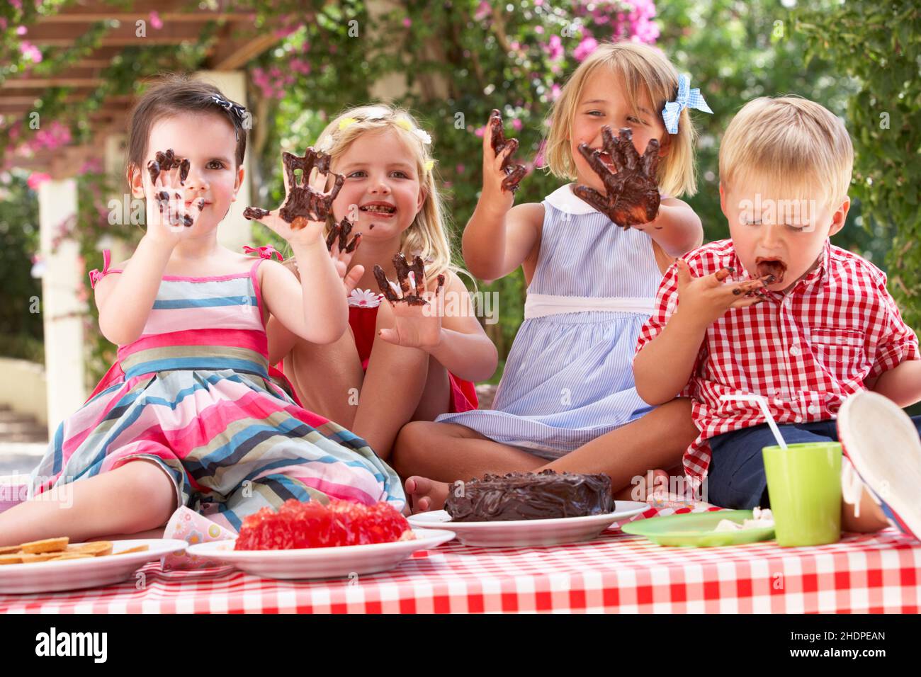 child, sweets, children birthday, friends, children, childs, kid, kids ...