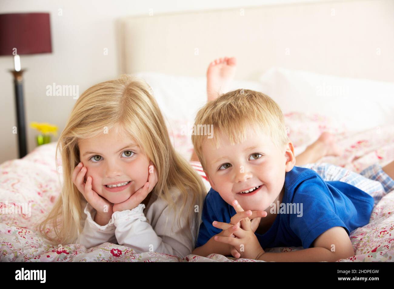child, siblings, children, childs, kid, kids Stock Photo - Alamy