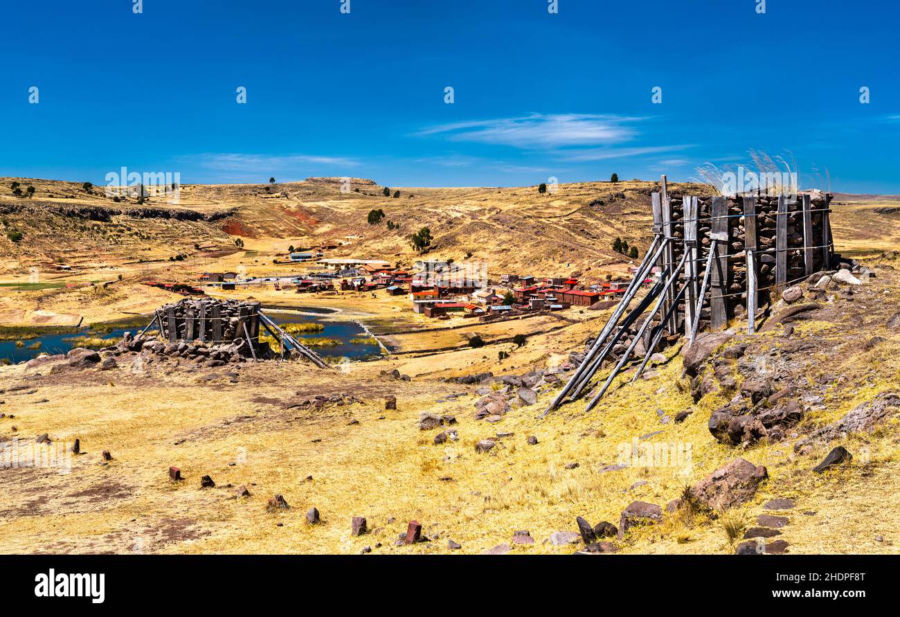 Sillustani, a pre-Incan cemetery near Puno in Peru Stock Photo - Alamy