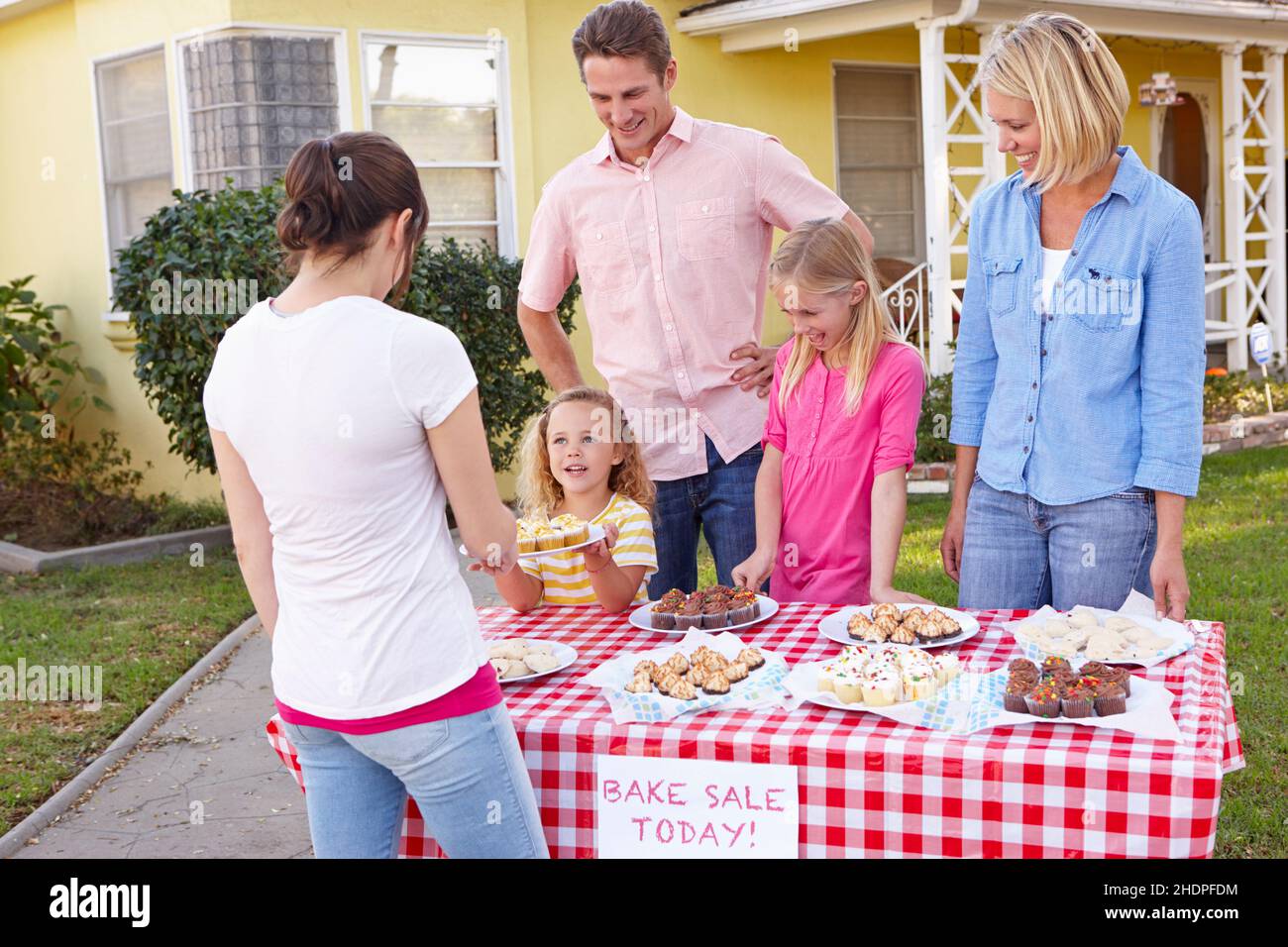Children selling homemade hi-res stock photography and images - Alamy