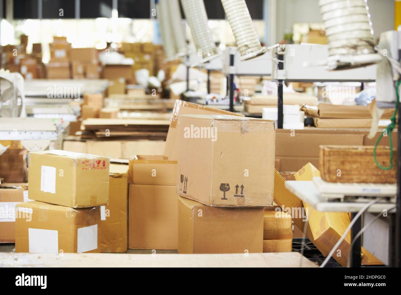 Mail and logistics group hi-res stock photography and images - Alamy