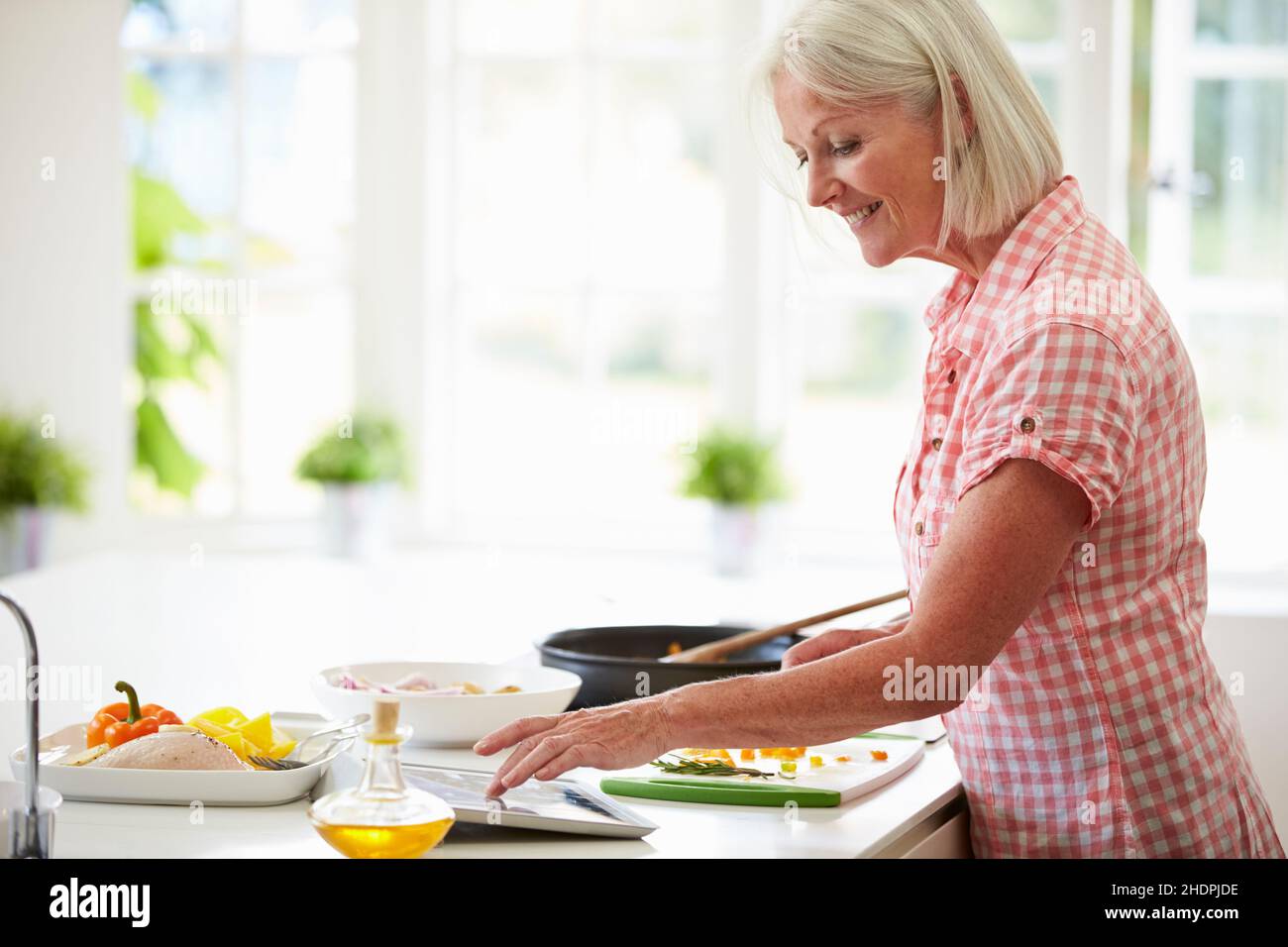 woman, cooking, recipe, housewife, female, ladies, lady, women, to cook ...