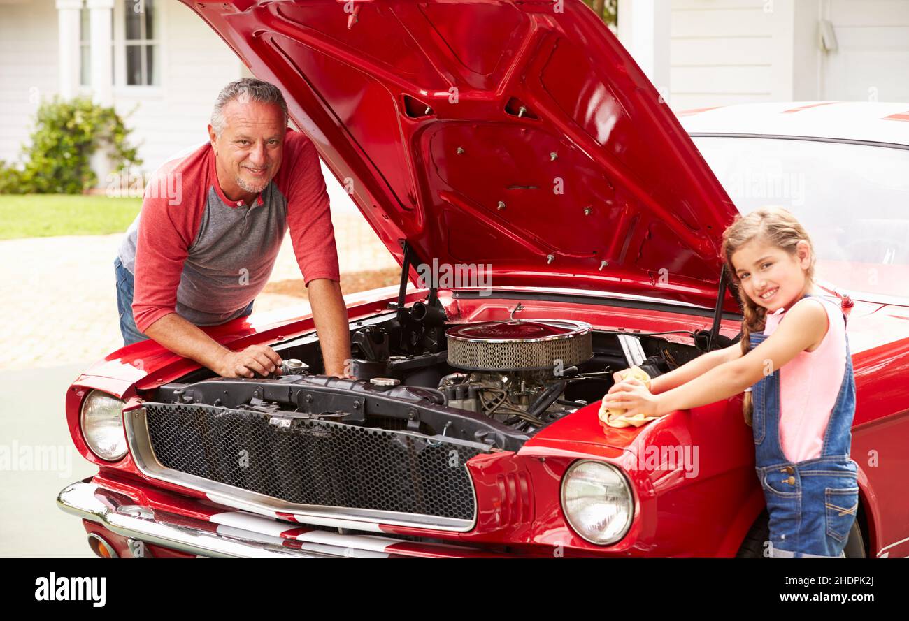 oldtimer, mechanic, car repair, oldtimers, mechanics, car repairs Stock ...
