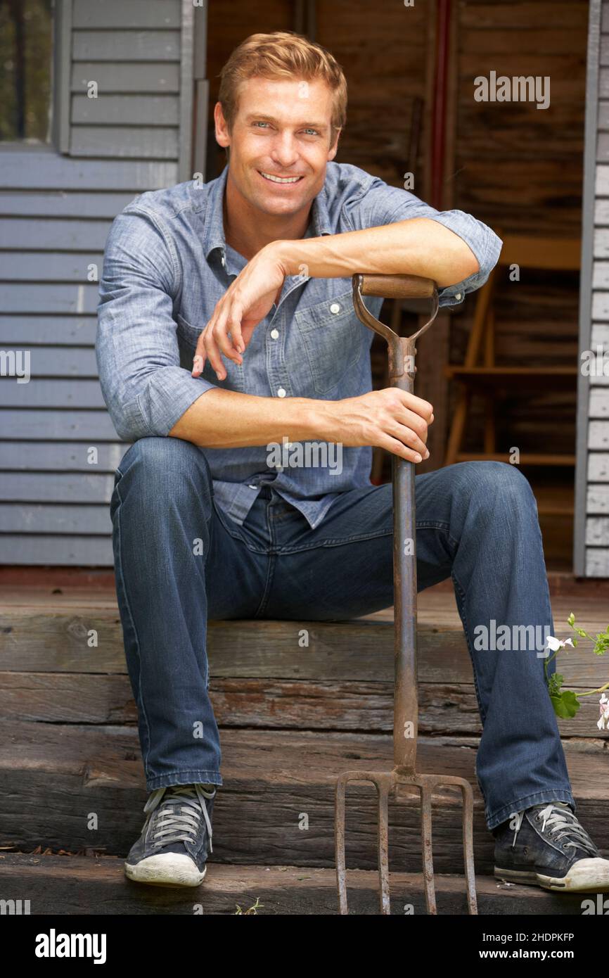 Guy farmer hi-res stock photography and images - Alamy