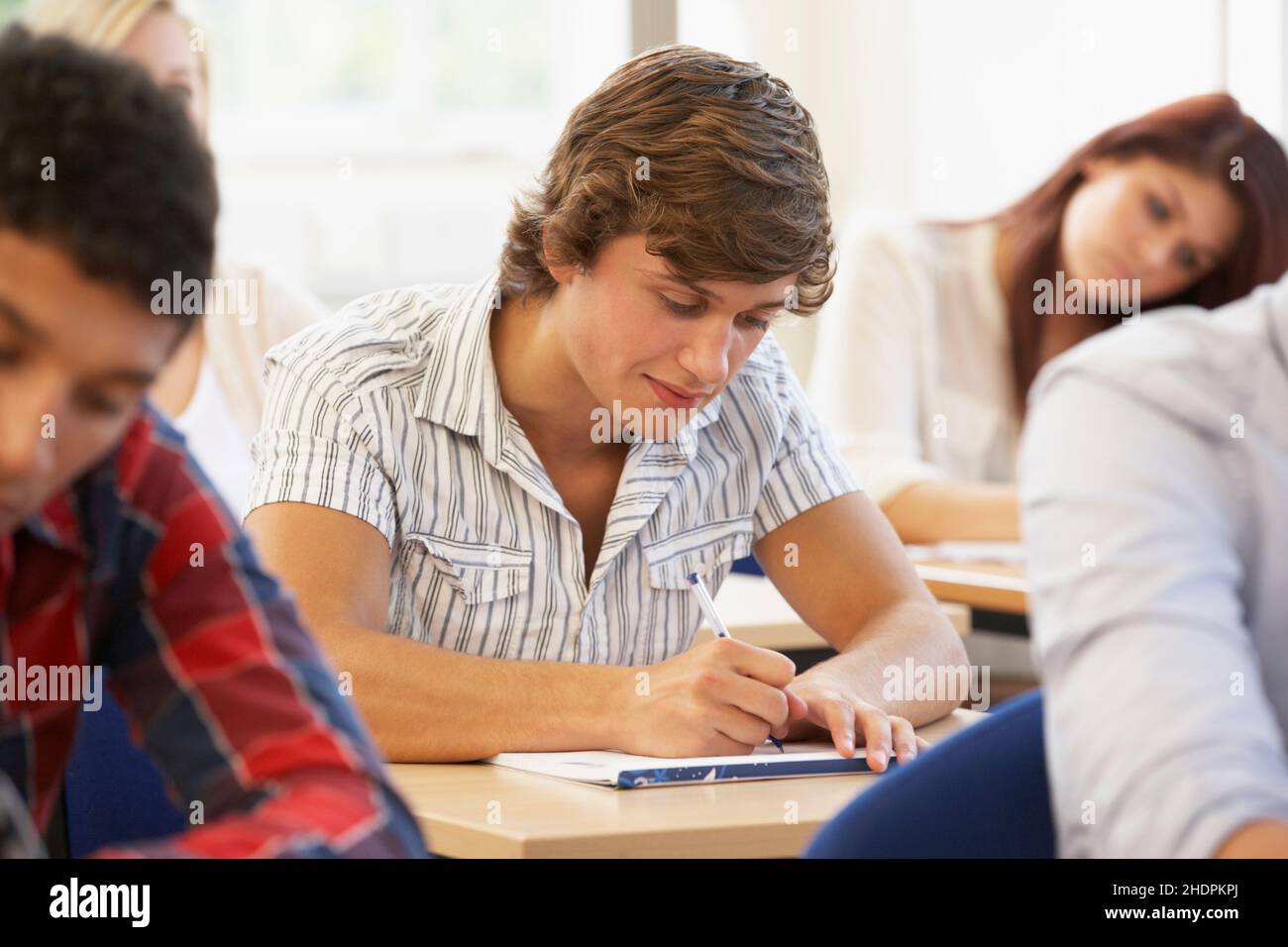 stock market data, college student, test, seminar, homonym: aktie ...