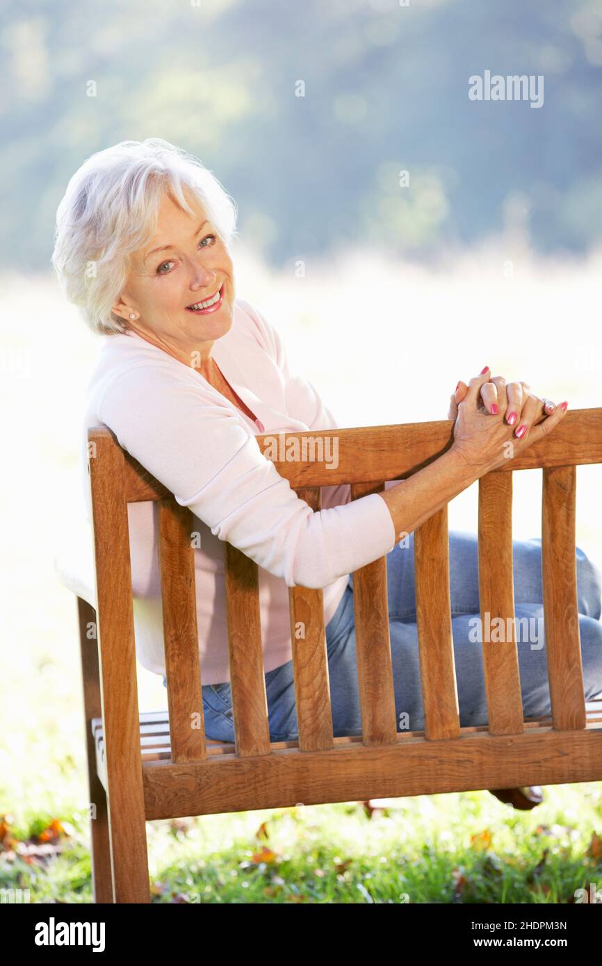 senior, bench, elderly, old, seniors, benchs Stock Photo - Alamy