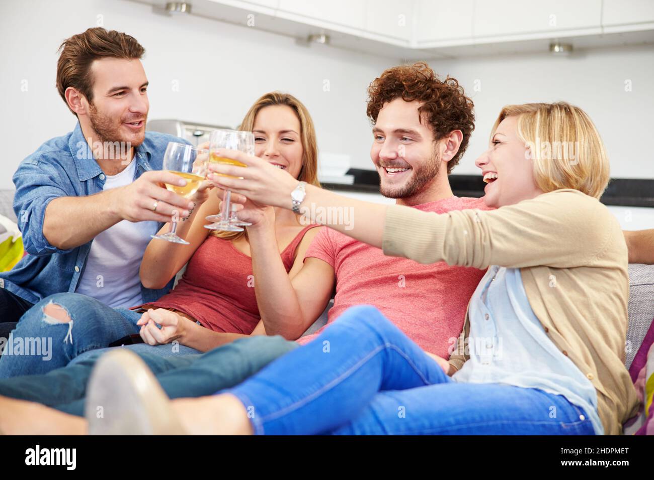 drinking, friends, toast, to drink, friend, toasts Stock Photo - Alamy