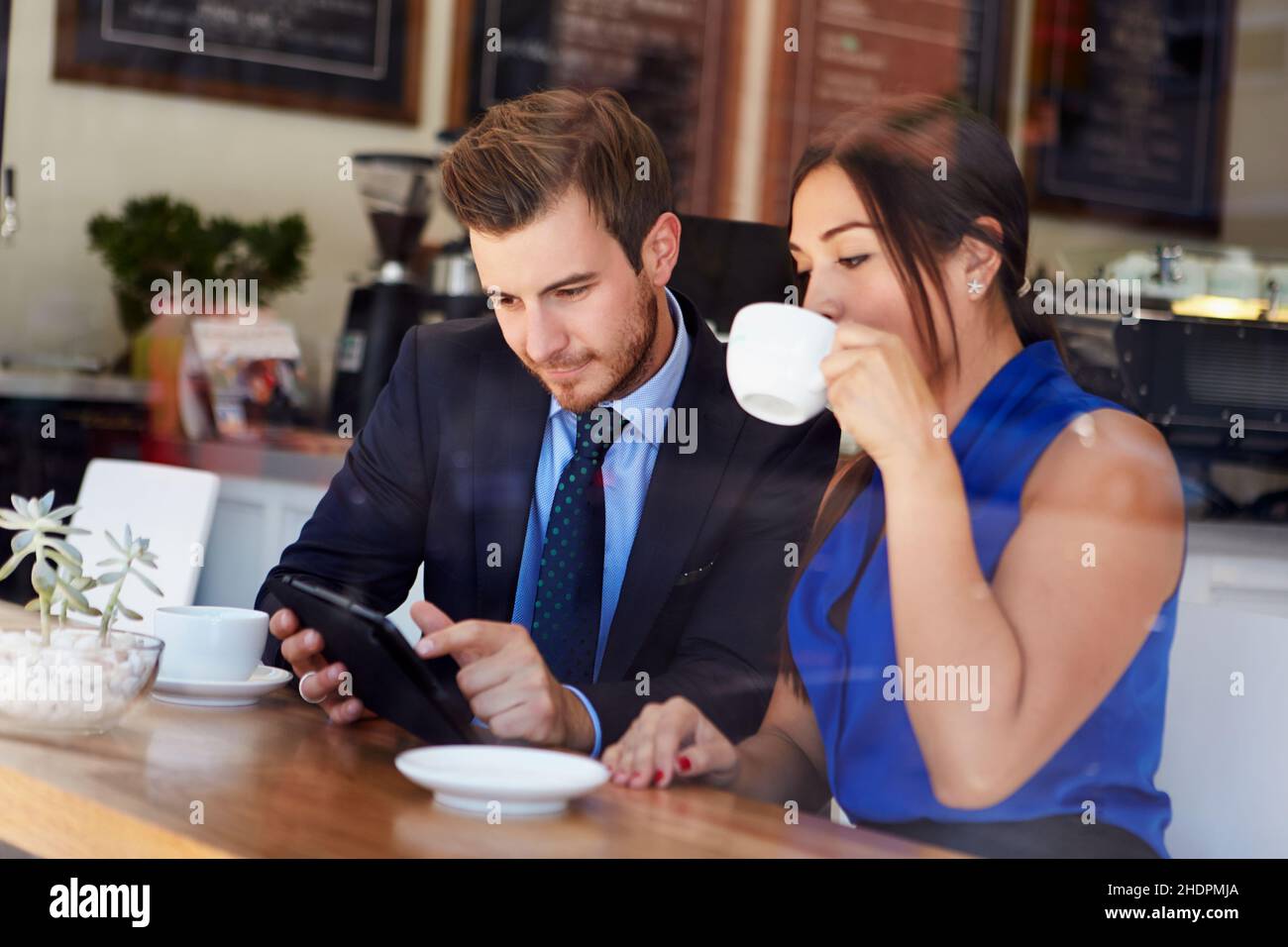 cafe, meeting, lunch break, cafes, feedback, lunch, lunch breaks, lunch ...