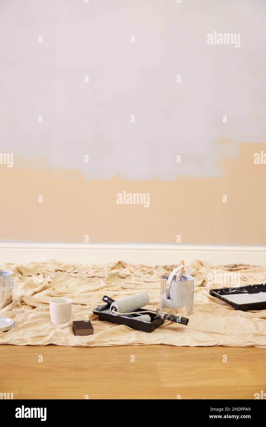 Paint remodeling paints home hi-res stock photography and images - Alamy