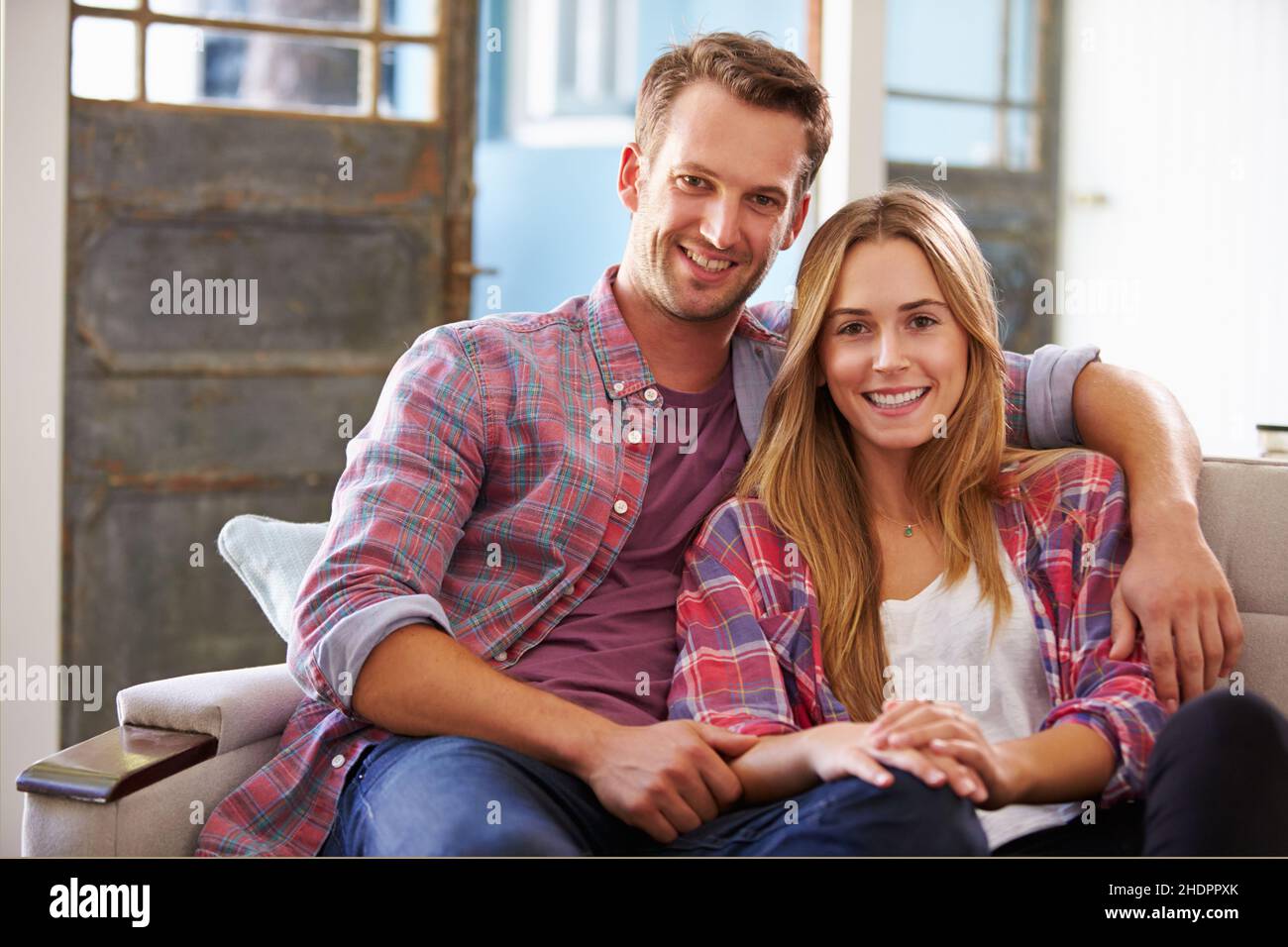 couple, living room, pairs, couples, living rooms Stock Photo - Alamy