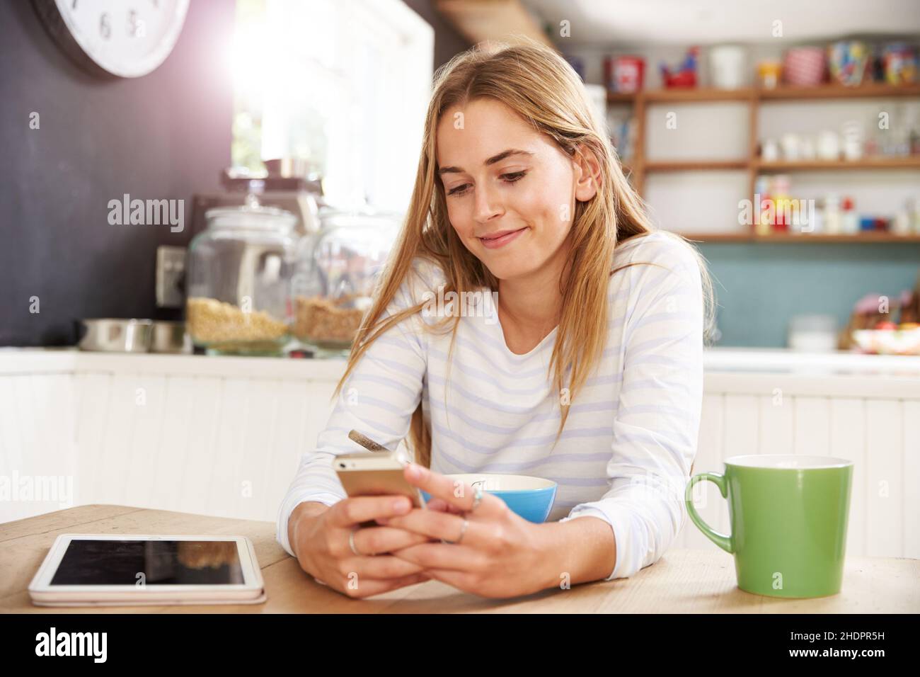 young woman, mobile communication, smart phone, girl, girls, woman ...