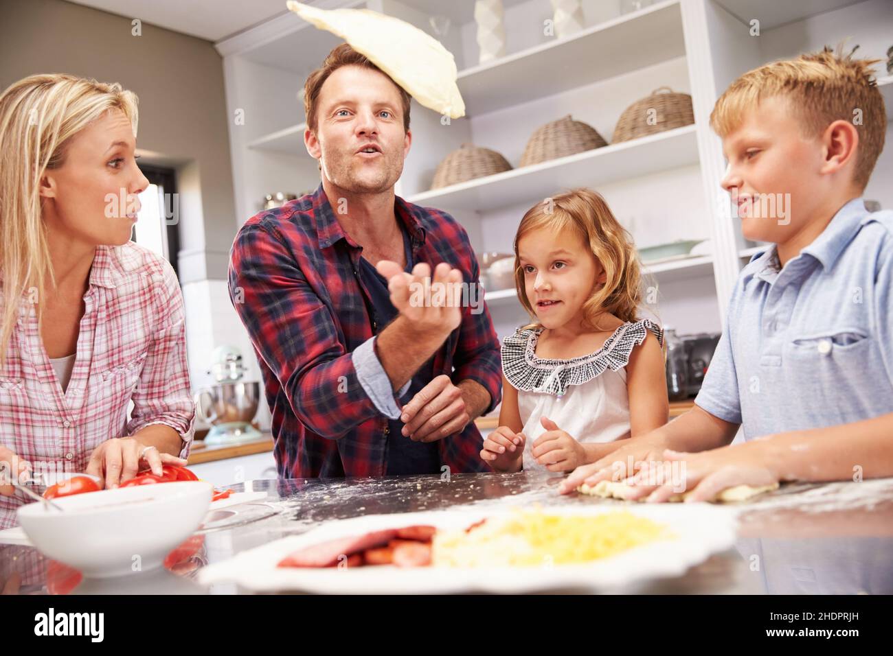 cooking, baking, family, to cook, families Stock Photo - Alamy