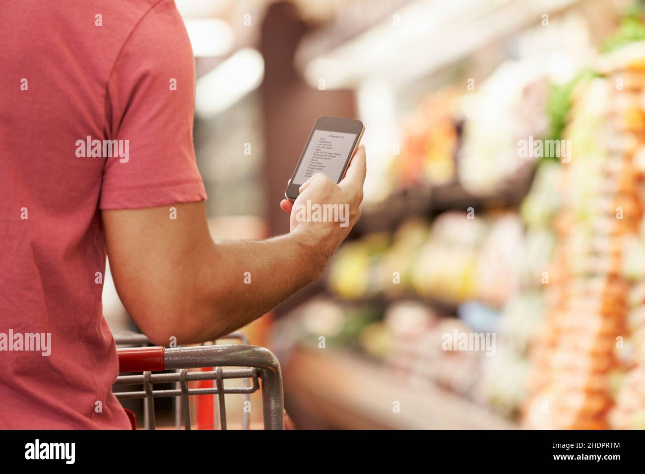 Smart phone shopping list hi-res stock photography and images - Alamy