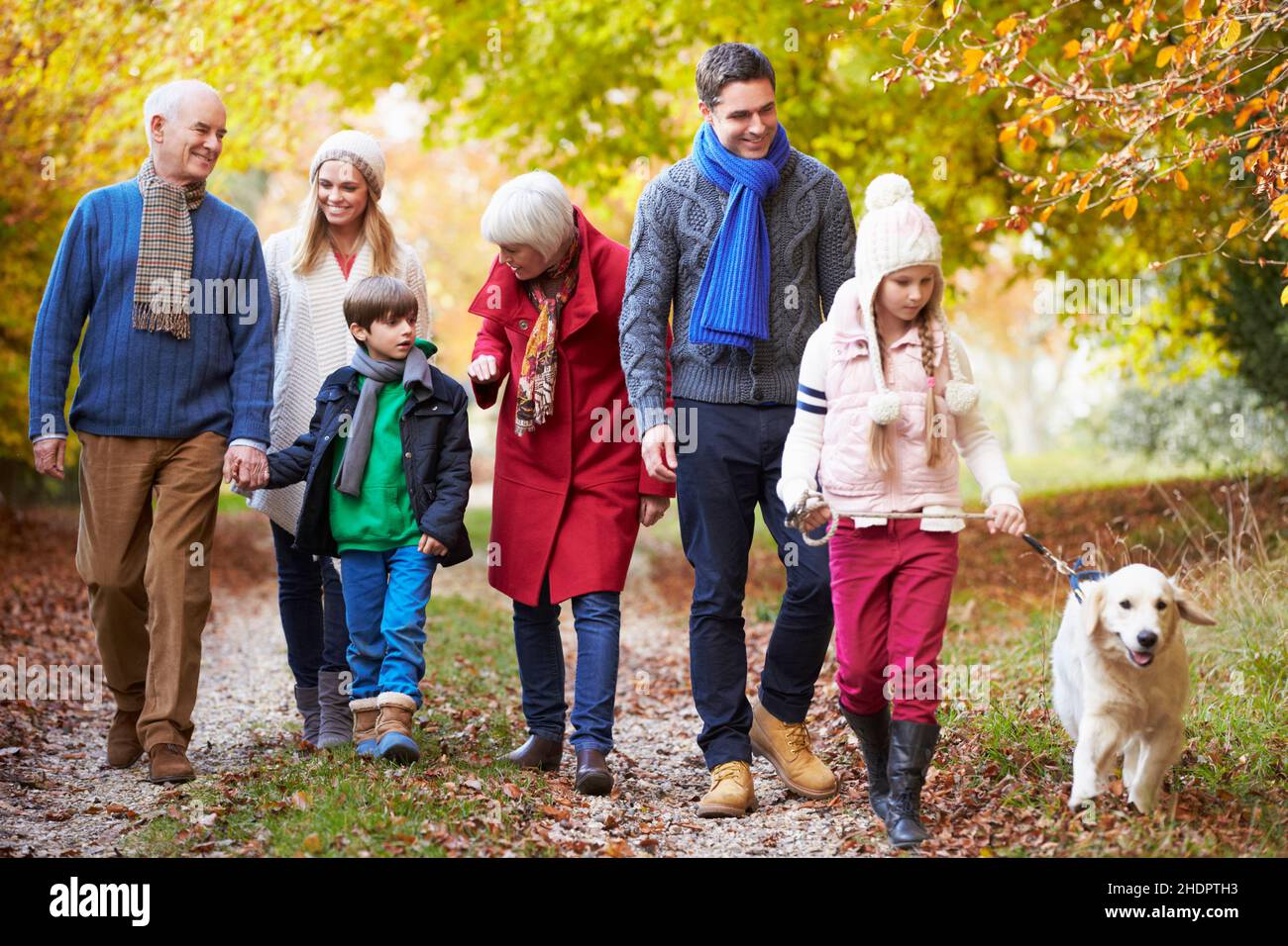 family, generations, walk, families, generation, walks Stock Photo - Alamy