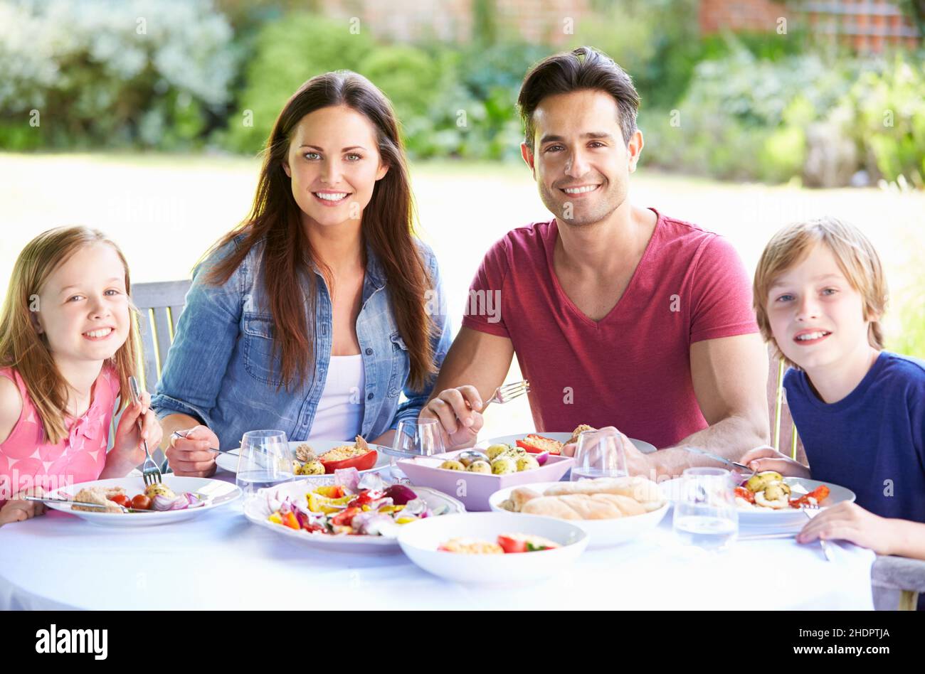 Child aged 4 eating hi-res stock photography and images - Alamy