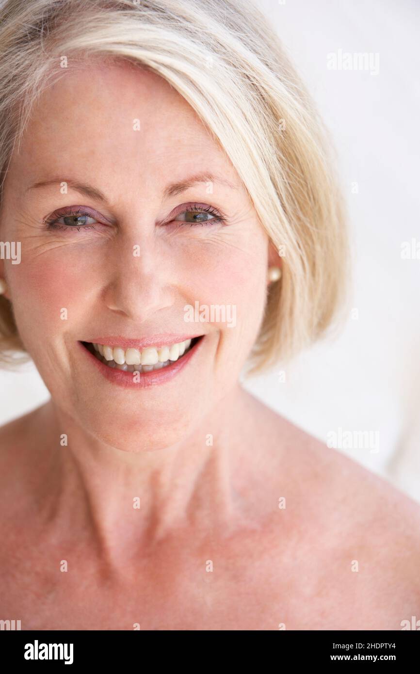 senior, smiling, elderly, old, seniors, smile Stock Photo - Alamy