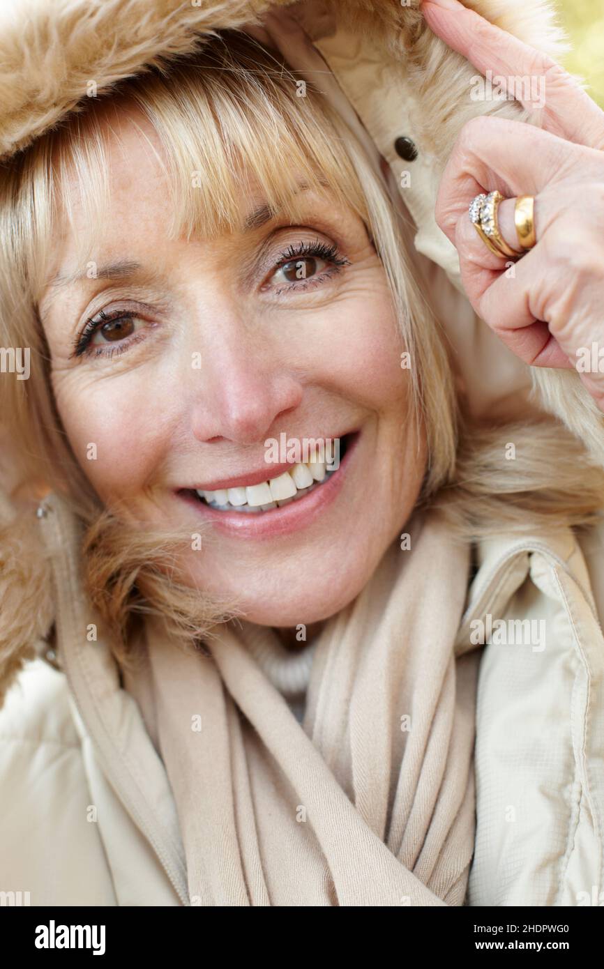 Women wear hoods hi-res stock photography and images - Alamy