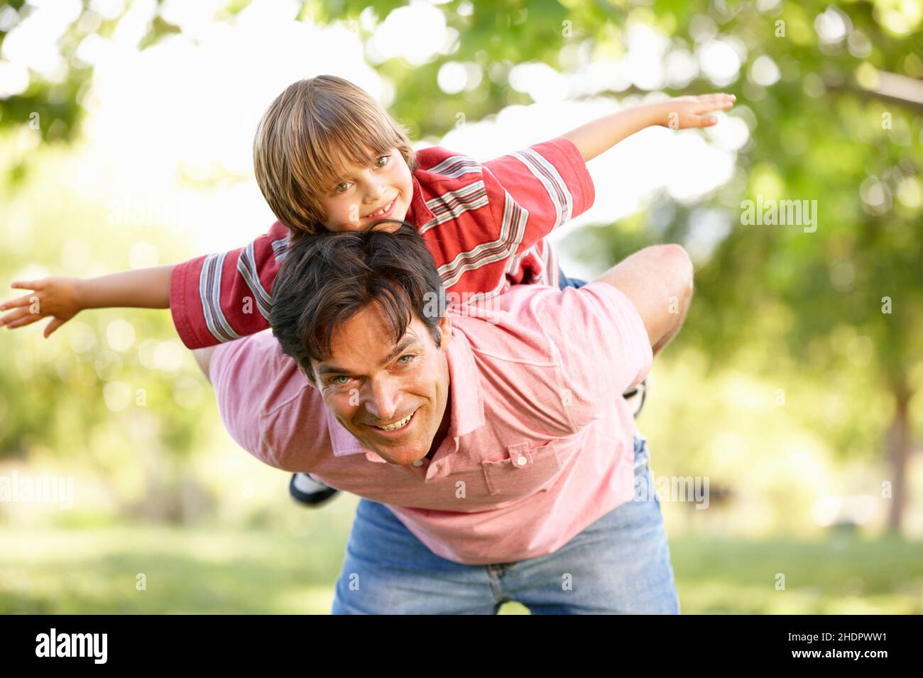father, son, piggyback, dad, fathers, sons, piggybacks Stock Photo - Alamy