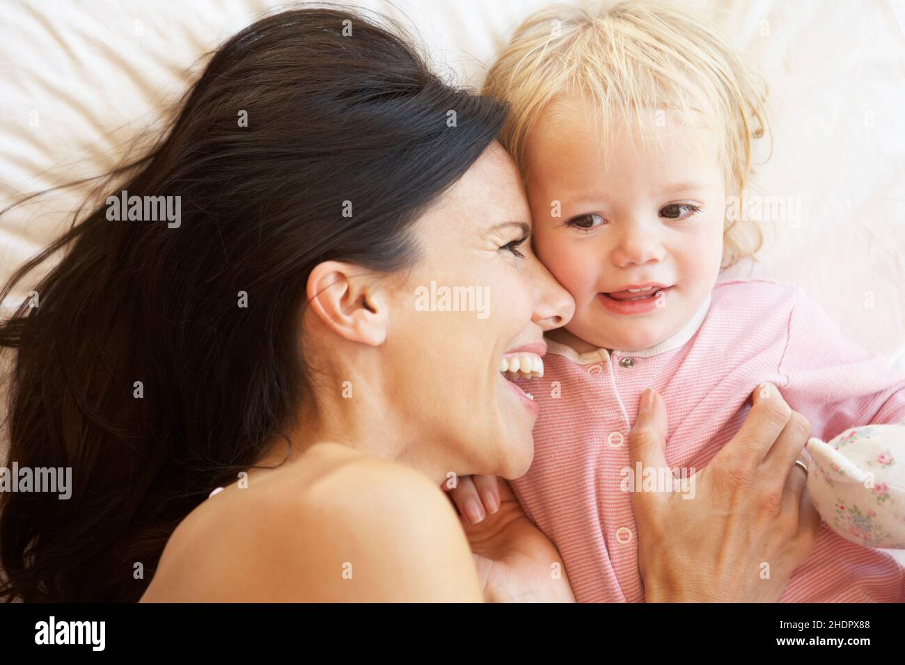 mother, loving, daughter, cuddle, mom, mothers, mum, romance, daughters ...