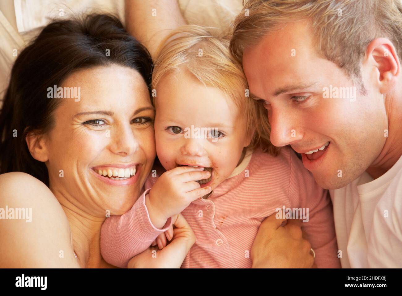Family families mother father daughter girl girls kid child hi-res ...