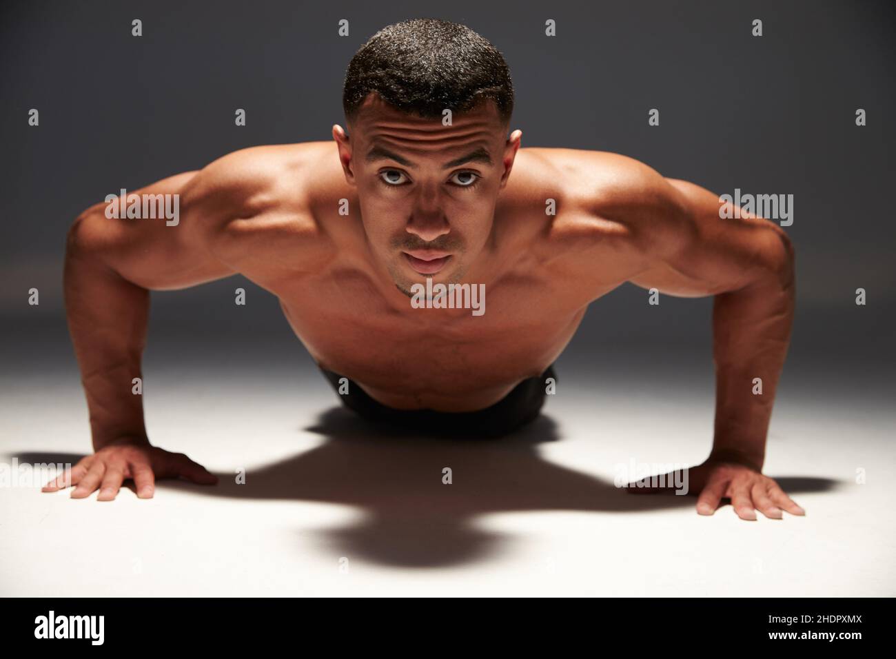 man, muscular build, push ups, guy, men, muscular builds Stock Photo ...