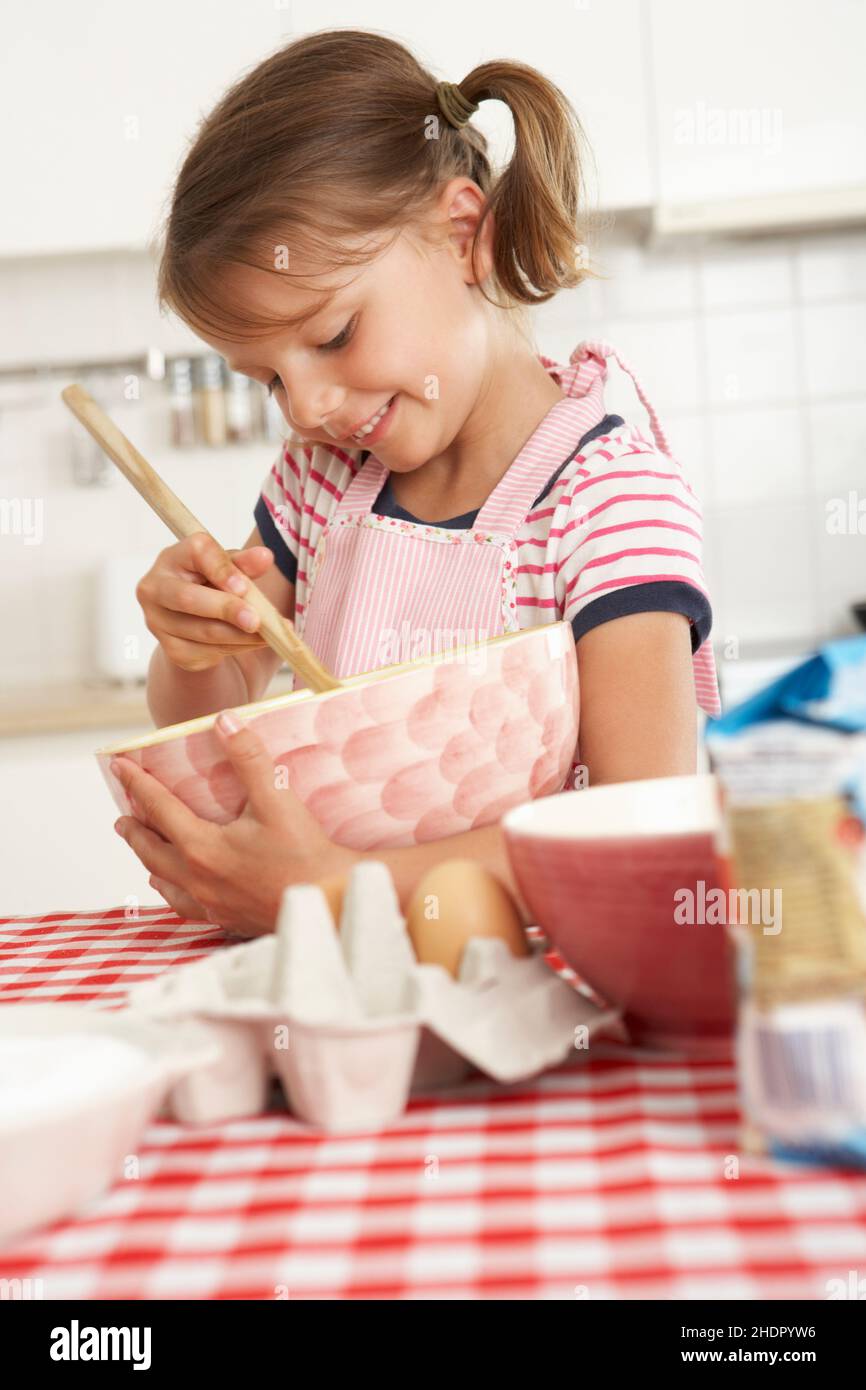 Person stirring bowl front kids hi-res stock photography and images - Alamy