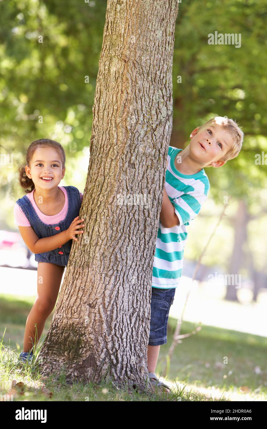 hiding, game, siblings, hide, games, gaming Stock Photo - Alamy