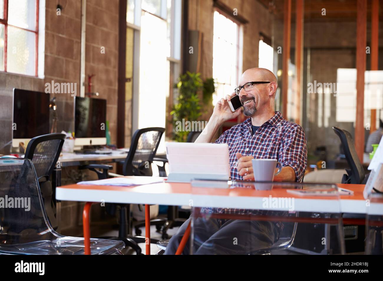 man, office & workplace, on the phone, guy, men, office, office ...