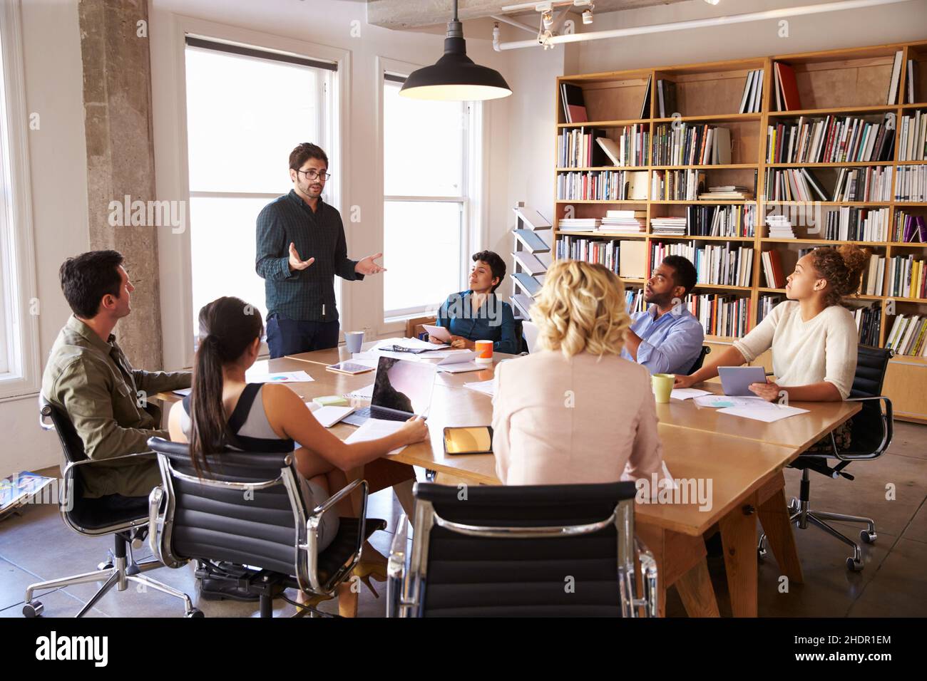 Corporate discussions hi-res stock photography and images - Alamy