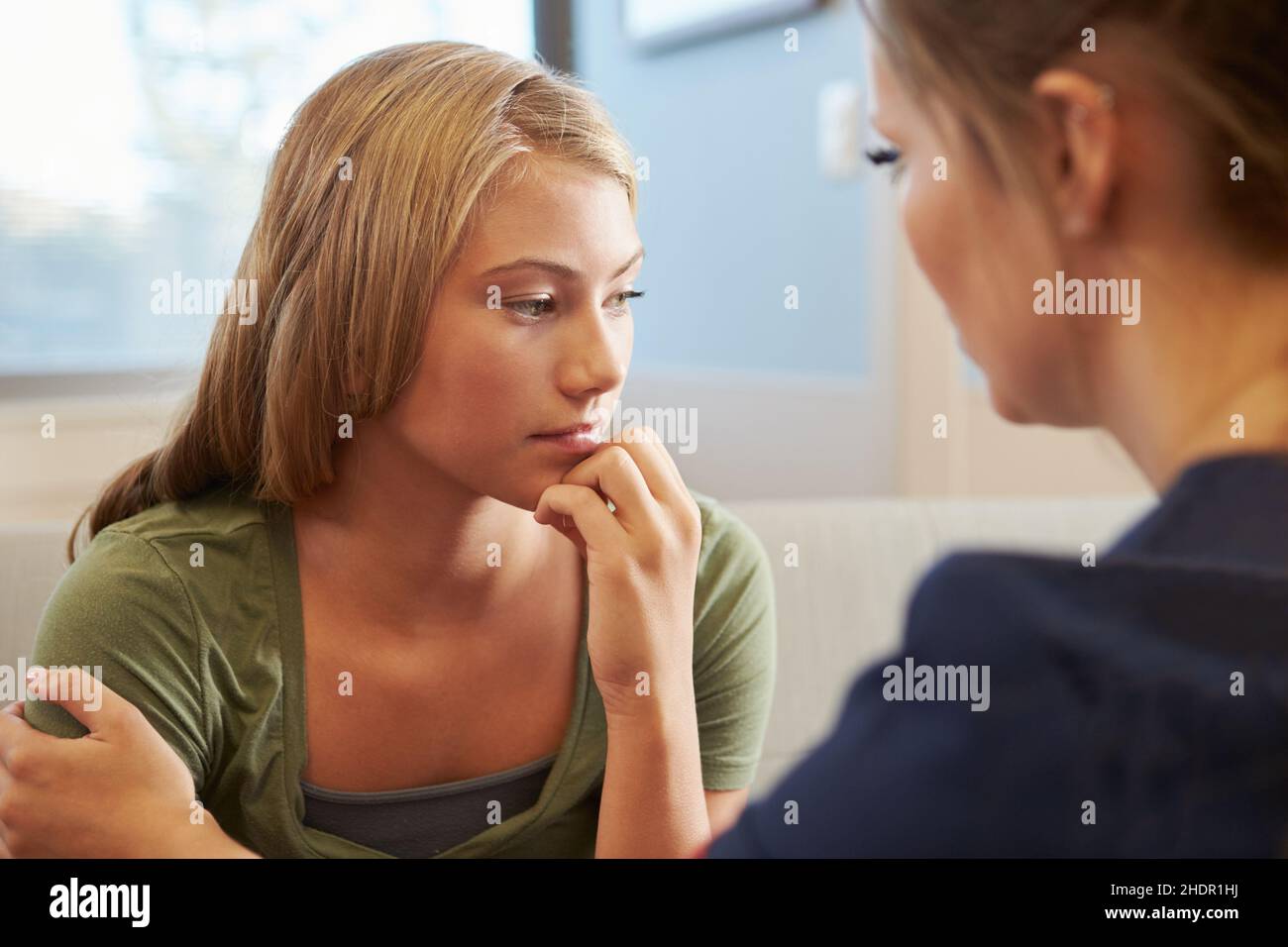 Looking worry worried hi-res stock photography and images - Alamy