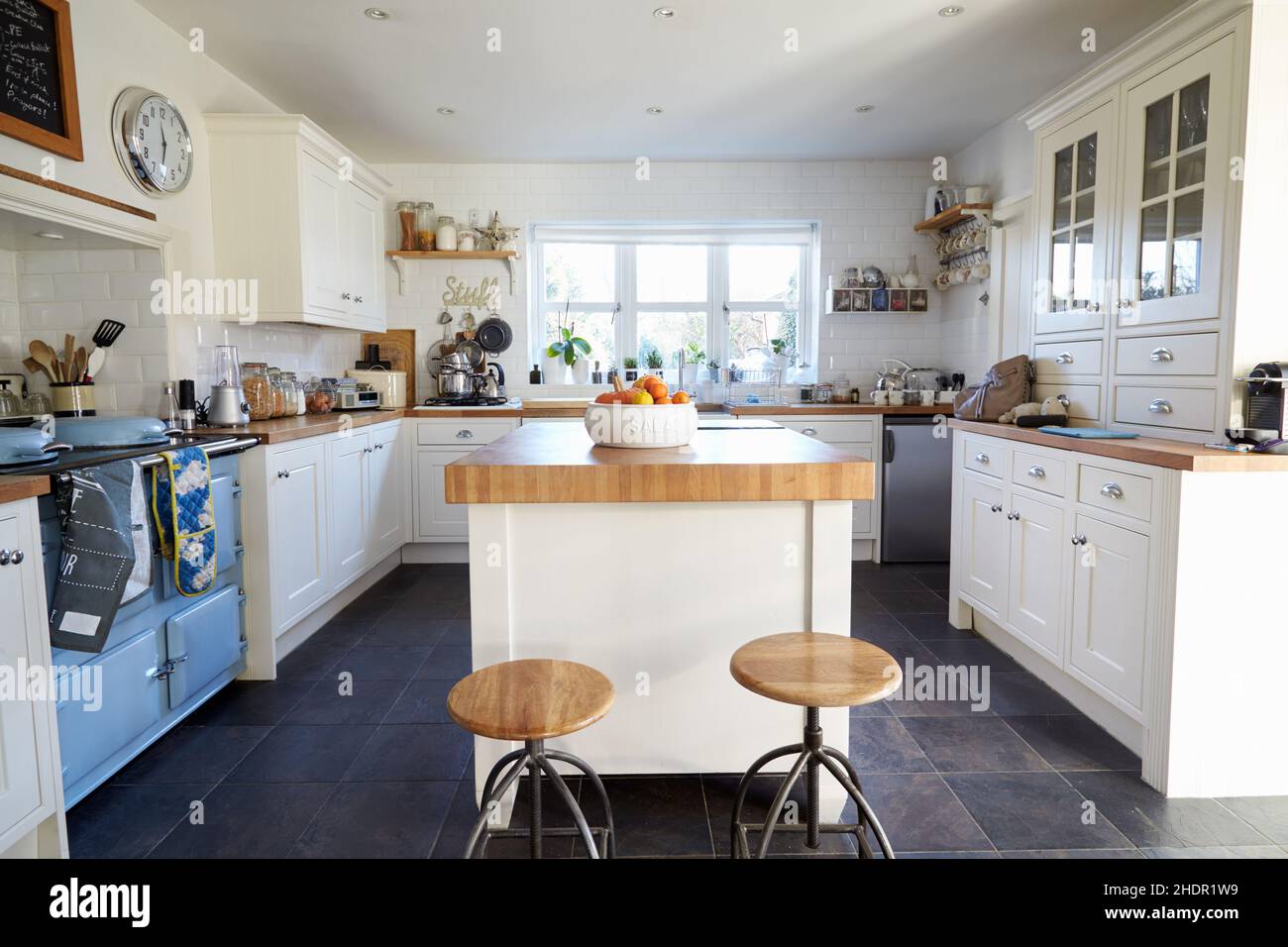 modern, kitchen, built in kitchen, moderns, kitchens Stock Photo - Alamy
