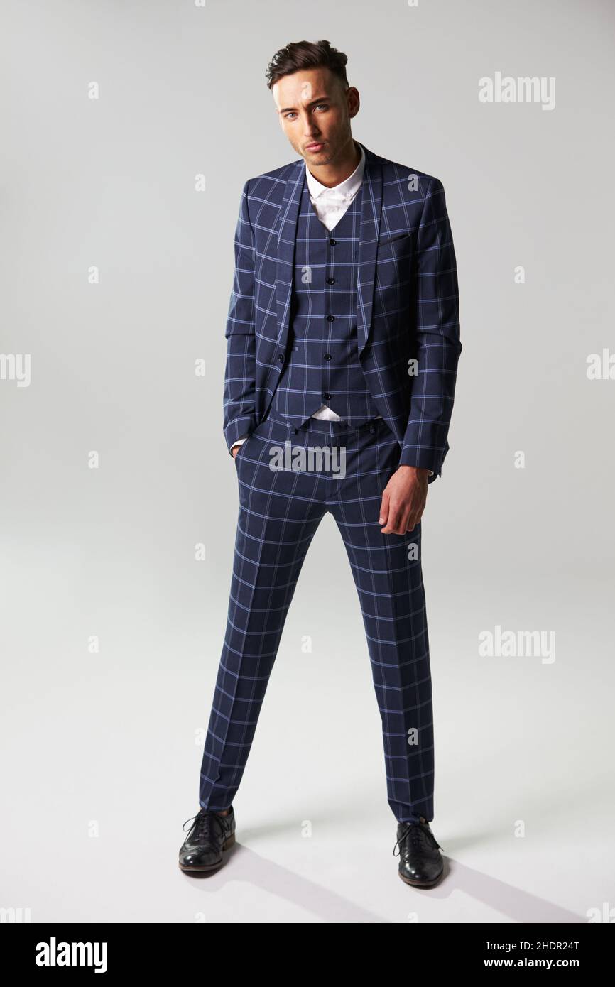 Fashion men suit hi-res stock photography and images - Alamy