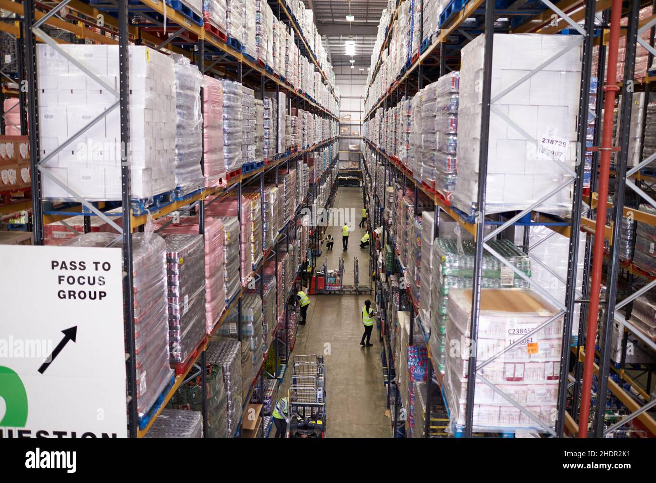 Warehouse clerk hi-res stock photography and images - Alamy