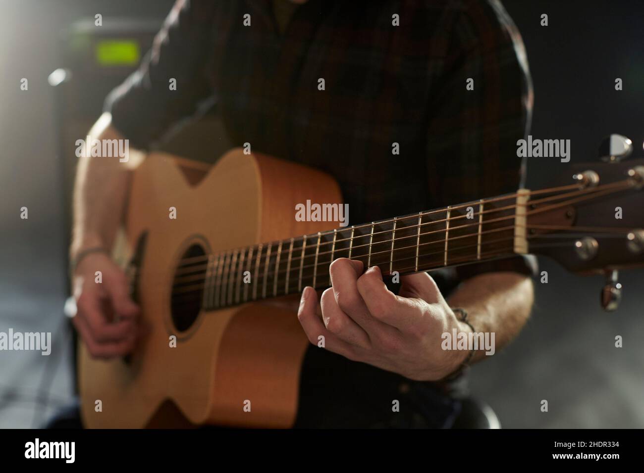 guitar, playing guitar, guitars, playing guitars Stock Photo - Alamy