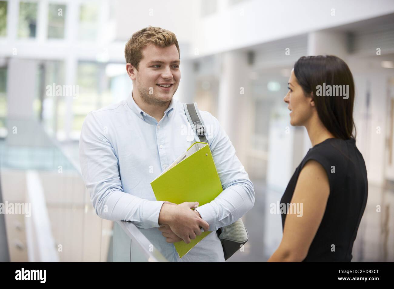 Students routine hi-res stock photography and images - Alamy