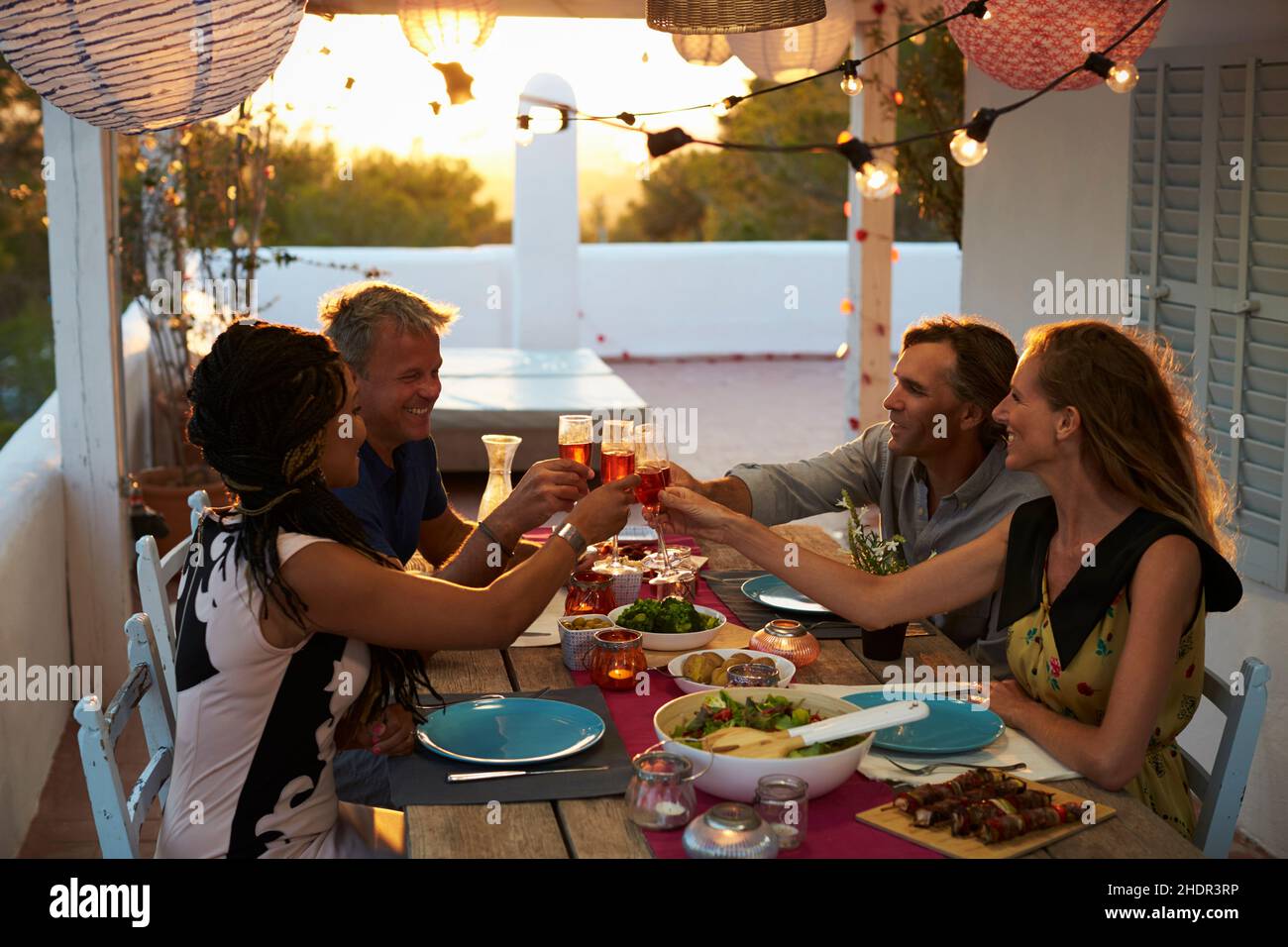 friendship, dinner, toast, friendships, dinners, toasts Stock Photo - Alamy