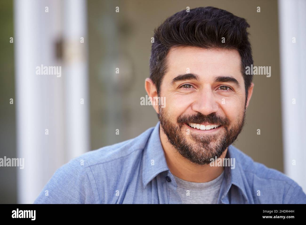 Portrait black man head shoulders hi-res stock photography and images ...