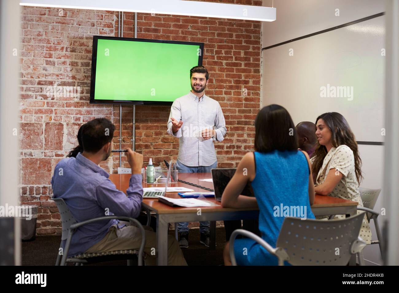 meeting, discussion, presentation, brainstorming, feedback, discussions ...